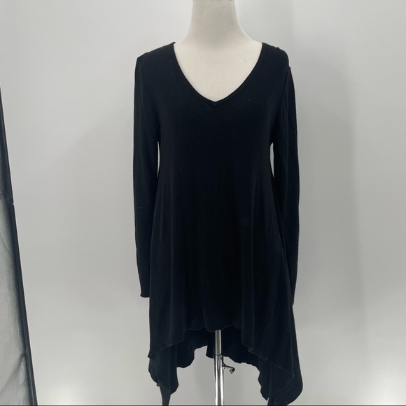 Cupio | Sweaters | Cupio Womans Black Sweater | Poshmark